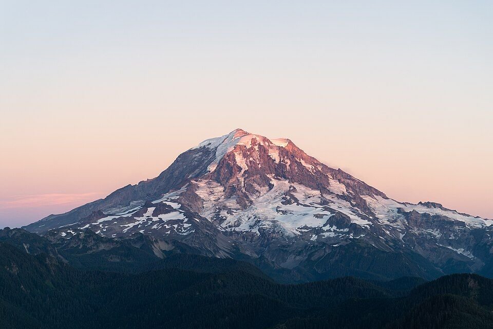 PPRuNe Forums - Mt. Rainier Tremor Phase