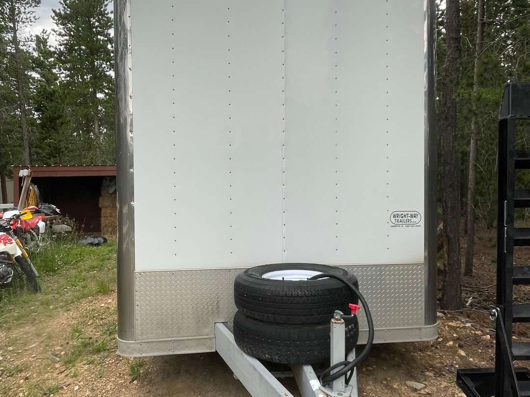 2004 Freightliner with 2005 Pacemaker Stacker Trailer for Sale in ...