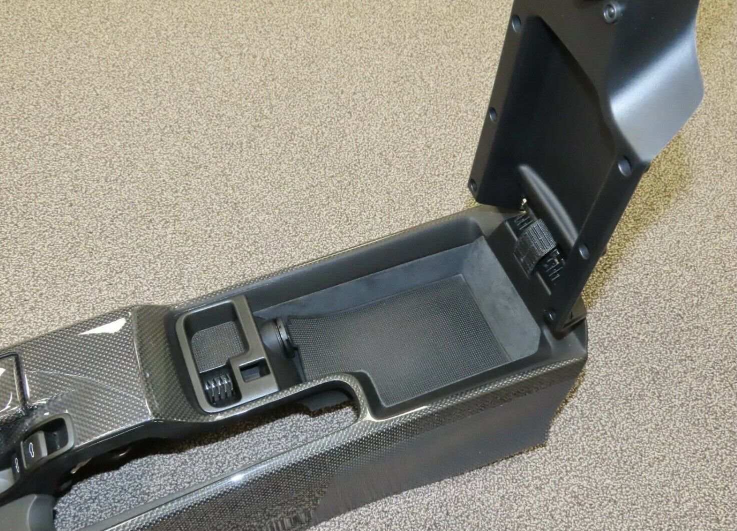 Porsche 997 Convertible Carbon Fiber Center Console OEM 997.553.980.55 ...