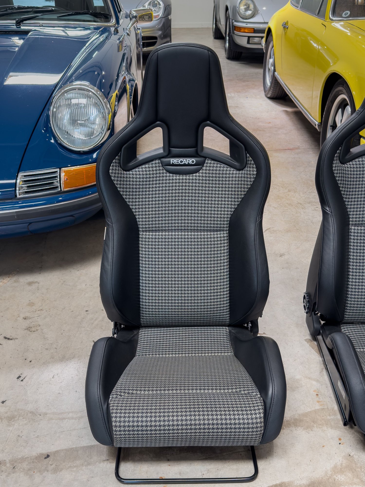 Recaro Sportster CS Seats w/ Houndstooth Pepita Inserts (G body, 964 ...