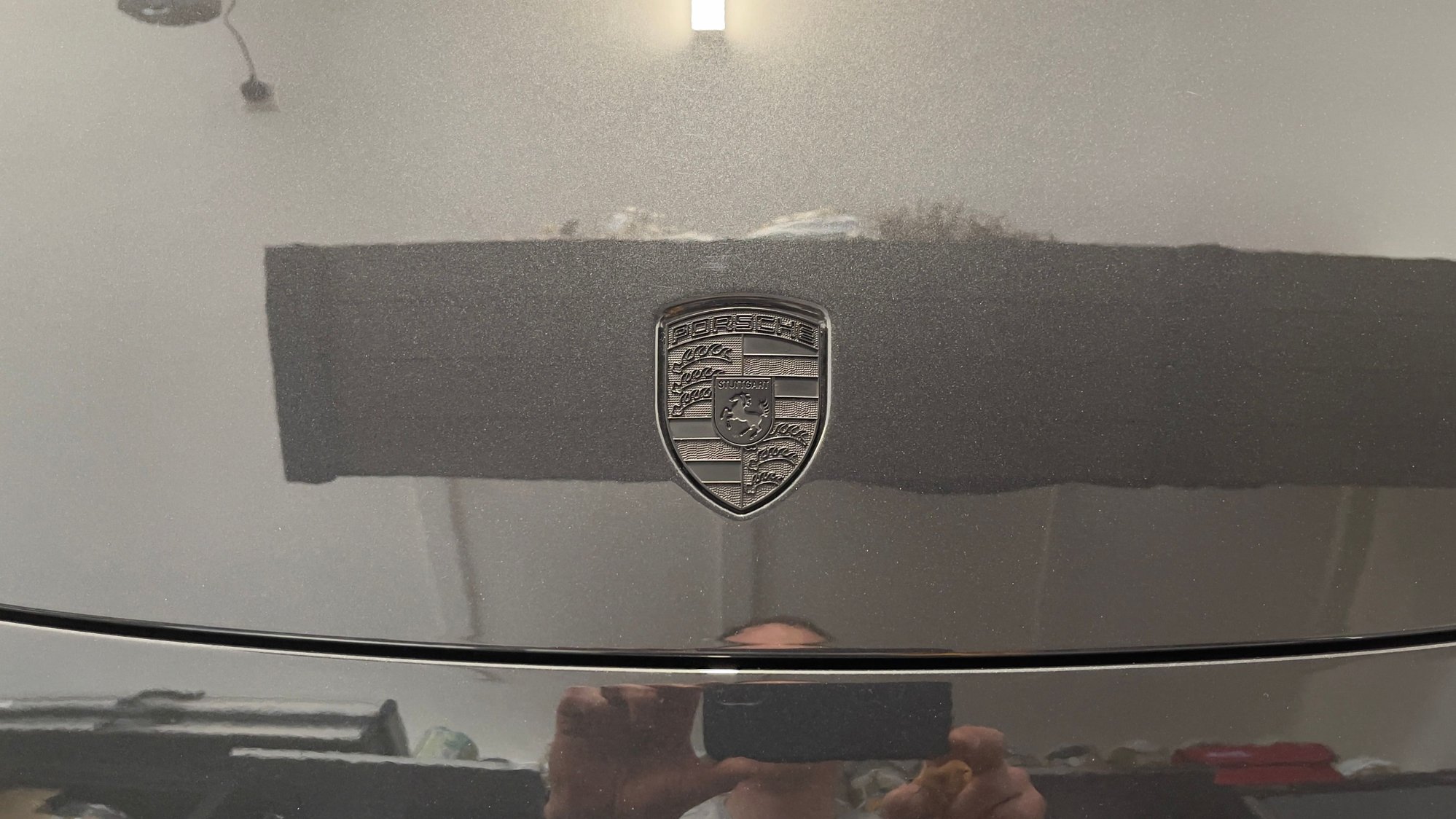 971 Panamera: remove (delete) rear tailgate "PORSCHE" logo lettering ...