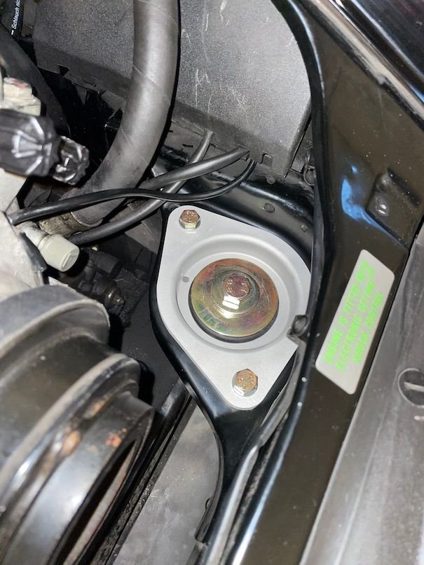 Need help finding motor mounts for my C4 - Rennlist - Porsche ...