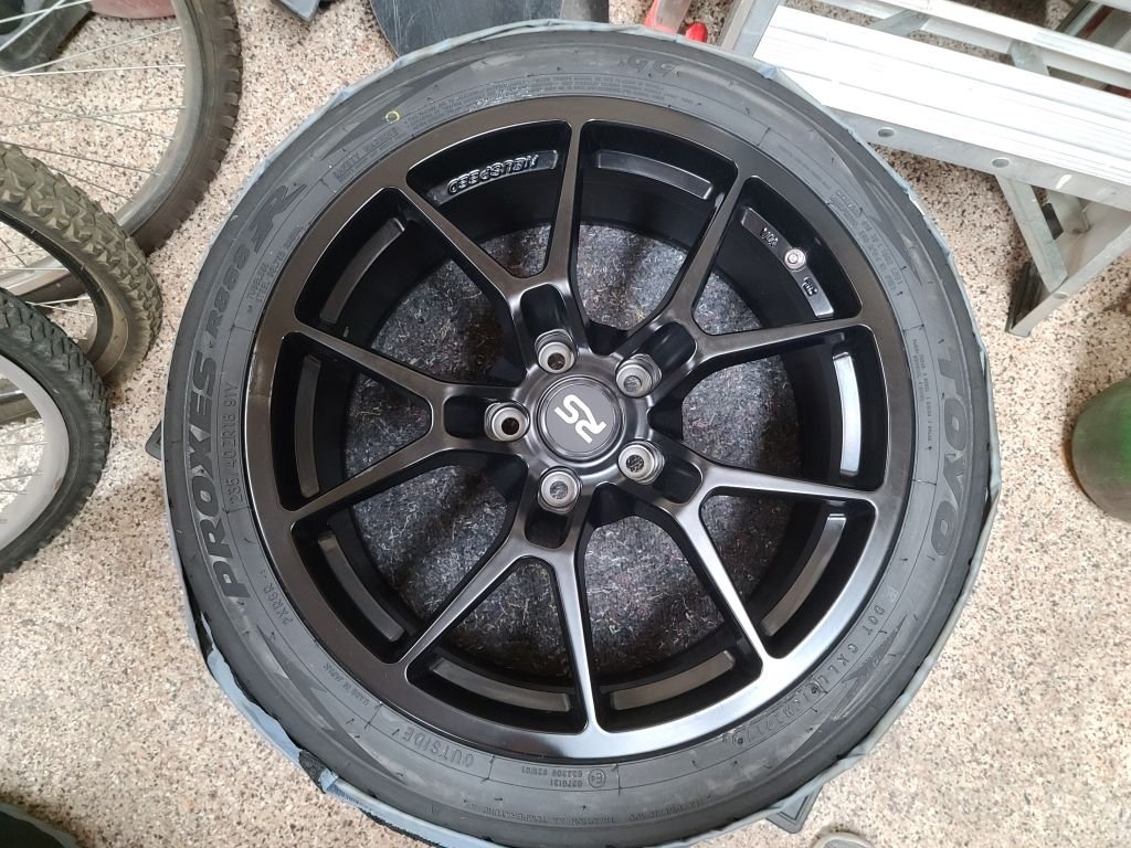 RS3 Track Wheels: Neuspeed RSE10 Wheels with Toyo R888R Tires ...