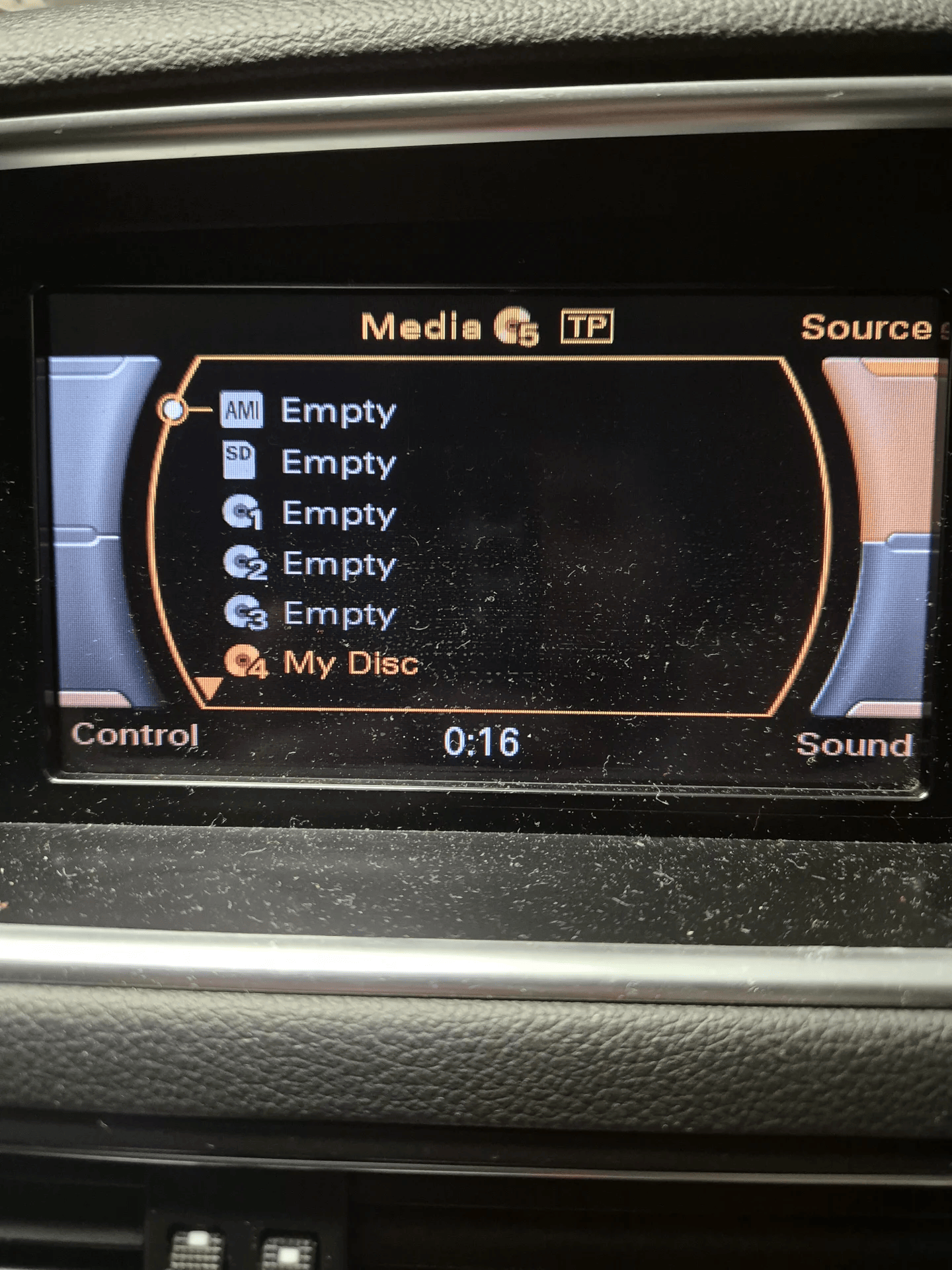 Newbie with AudiQ5- Require help with AMI/MMI - AudiWorld Forums