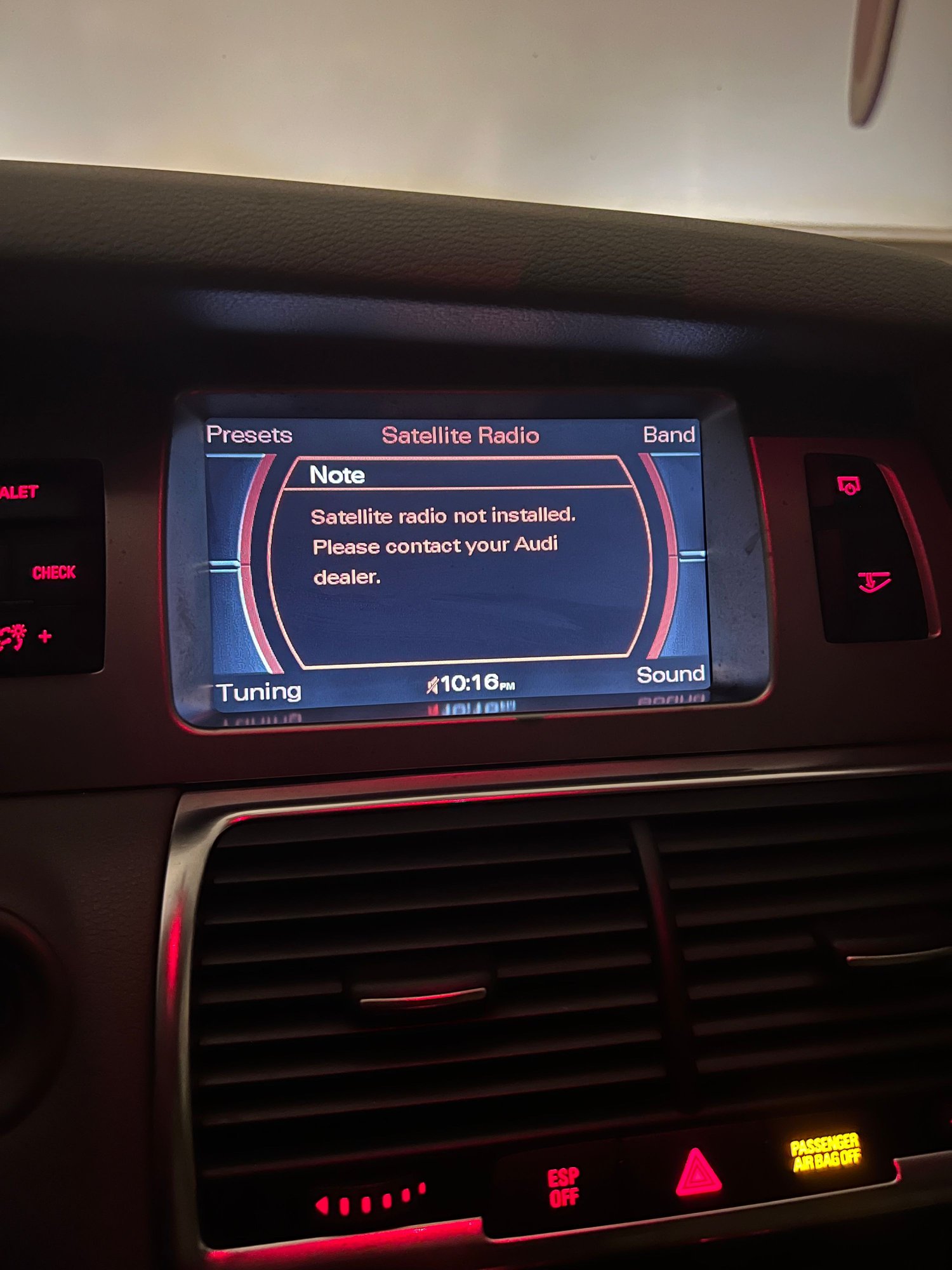 07 Q7 Sirius Radio Greyed Out - AudiWorld Forums