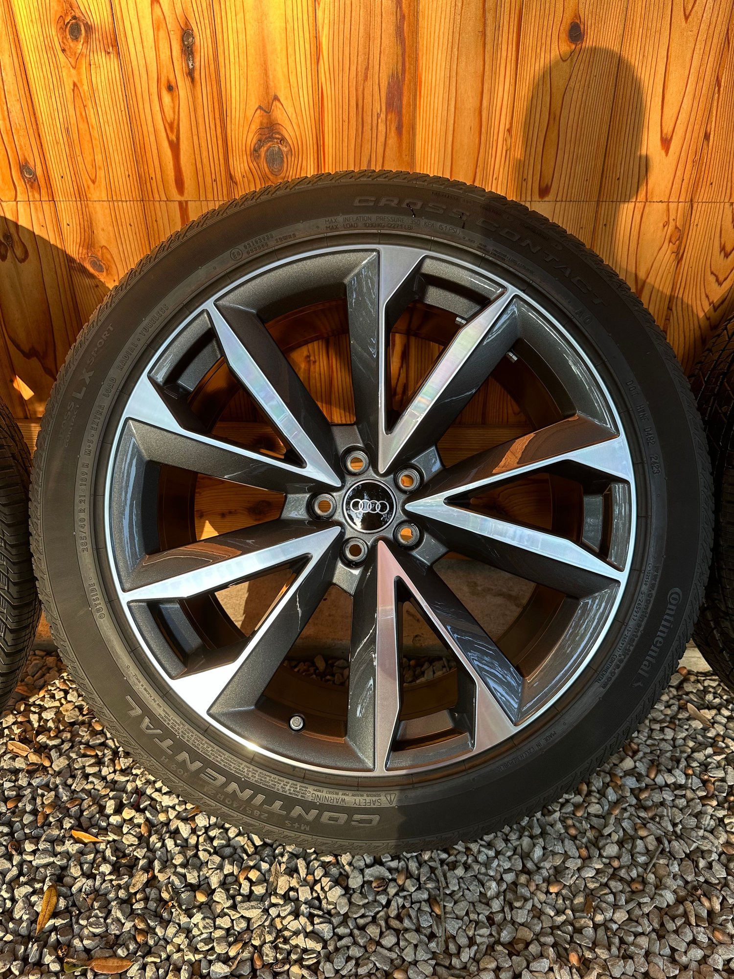 21 x 9.5" ET31 5 V Double Spoke SQ7 Wheels and Tires - 165 Miles Only ...
