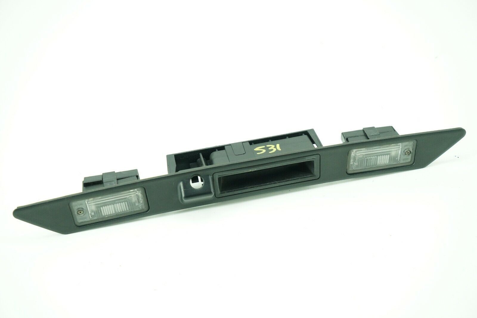 How to Remove 2007 Q7 Rear Trunk License Plate Light Lamp Pull Handle ...