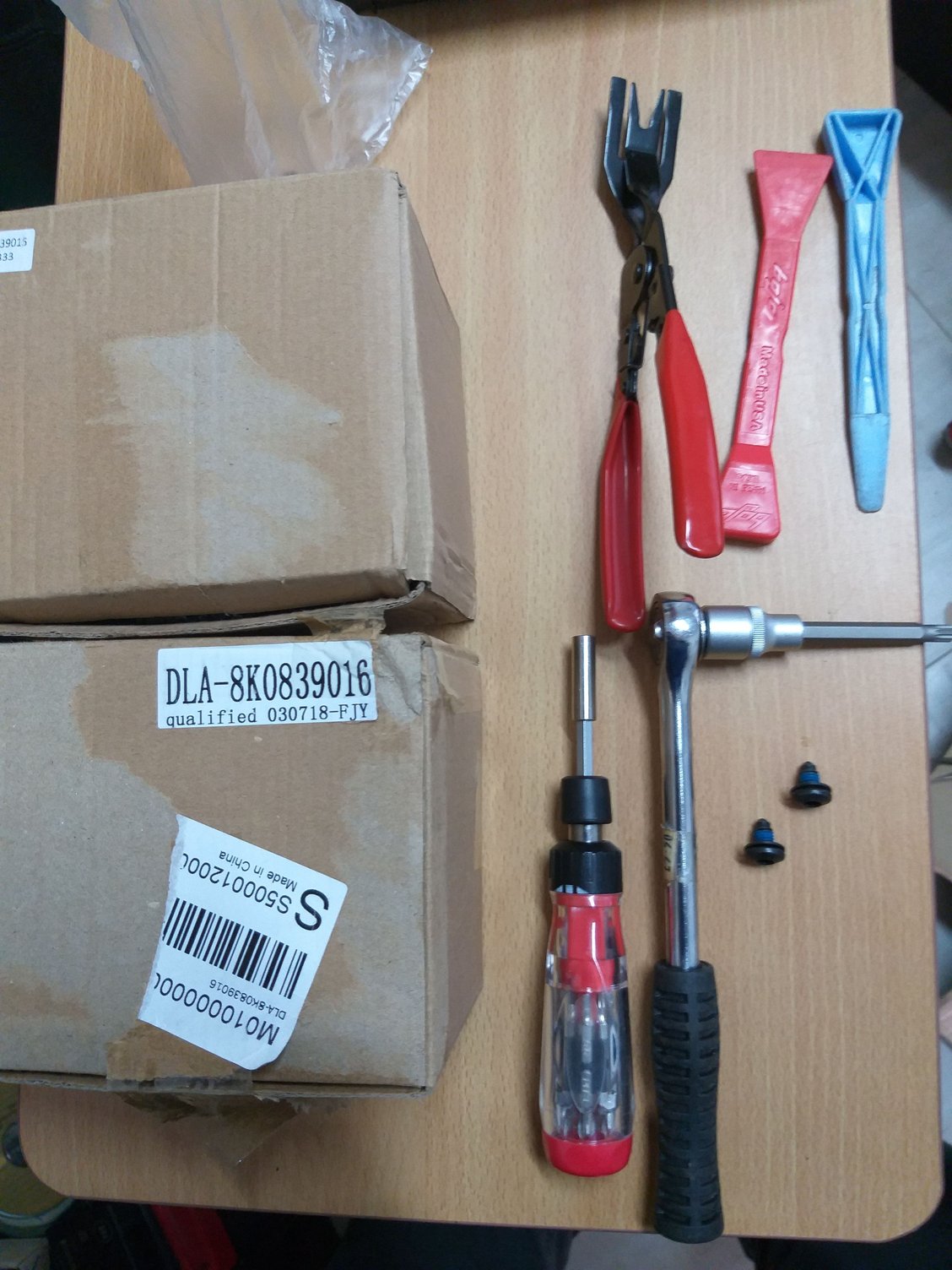 Door Lock actuator Audi Q5 replacement - AudiWorld Forums