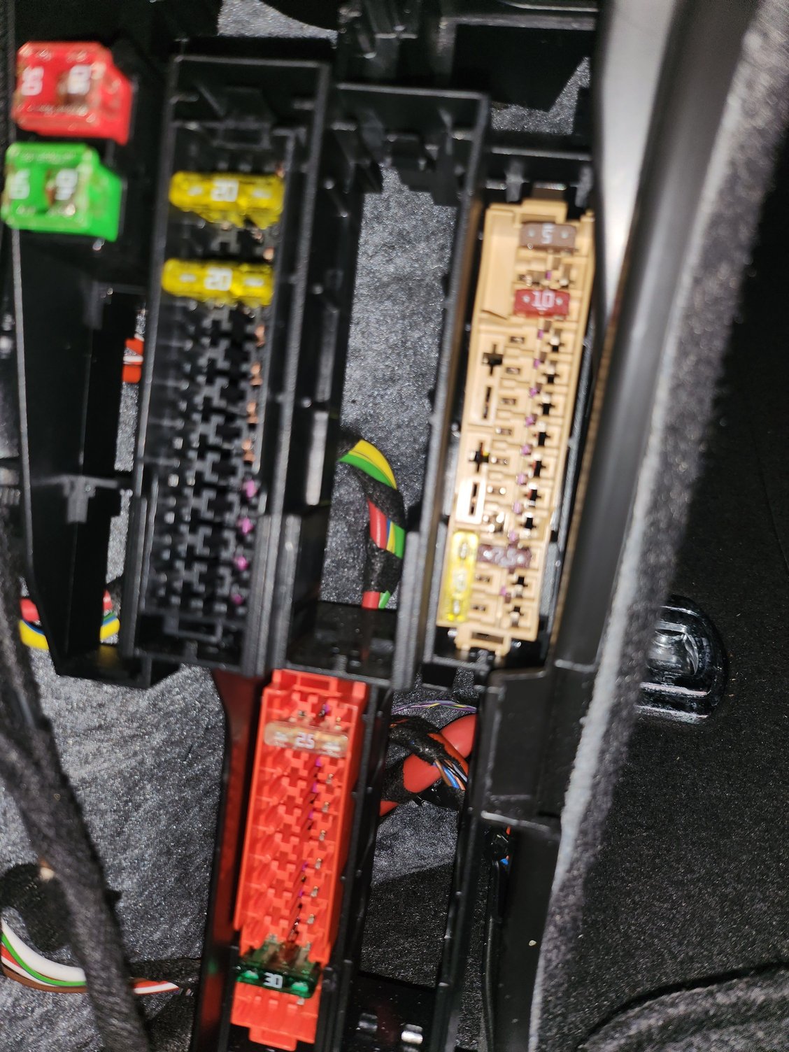 Audi B9 A4 Retrofit Electric Seats - AudiWorld Forums