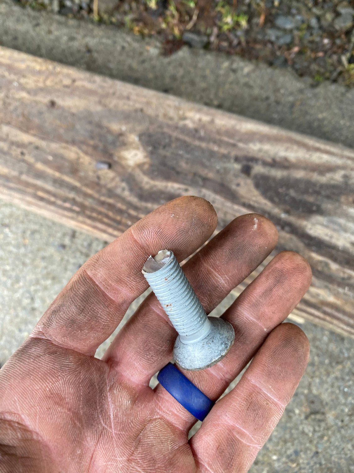 2014 S5 wheel bearing bolt stripped - AudiWorld Forums