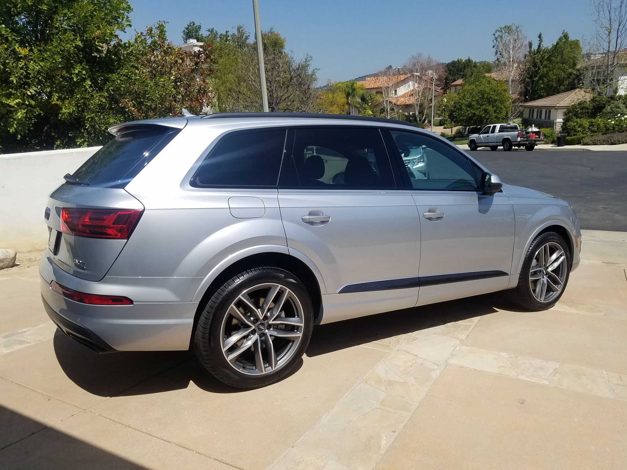 Just Picked Up The Wife's New Silver Q7 Prestige BO - AudiWorld Forums