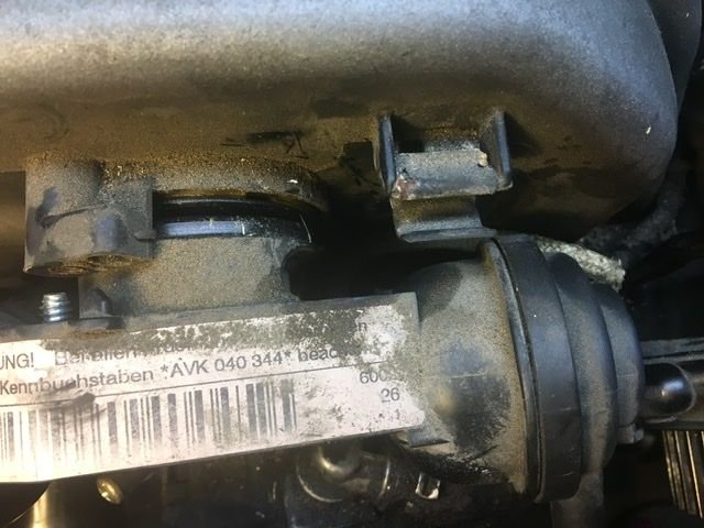 Do you have to loosen cam pulleys when changing timing belt? - Page 3 ...