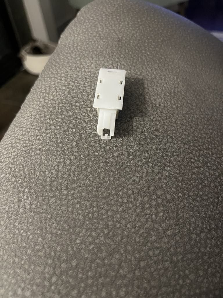 Replacing front center cubby light? - AudiWorld Forums