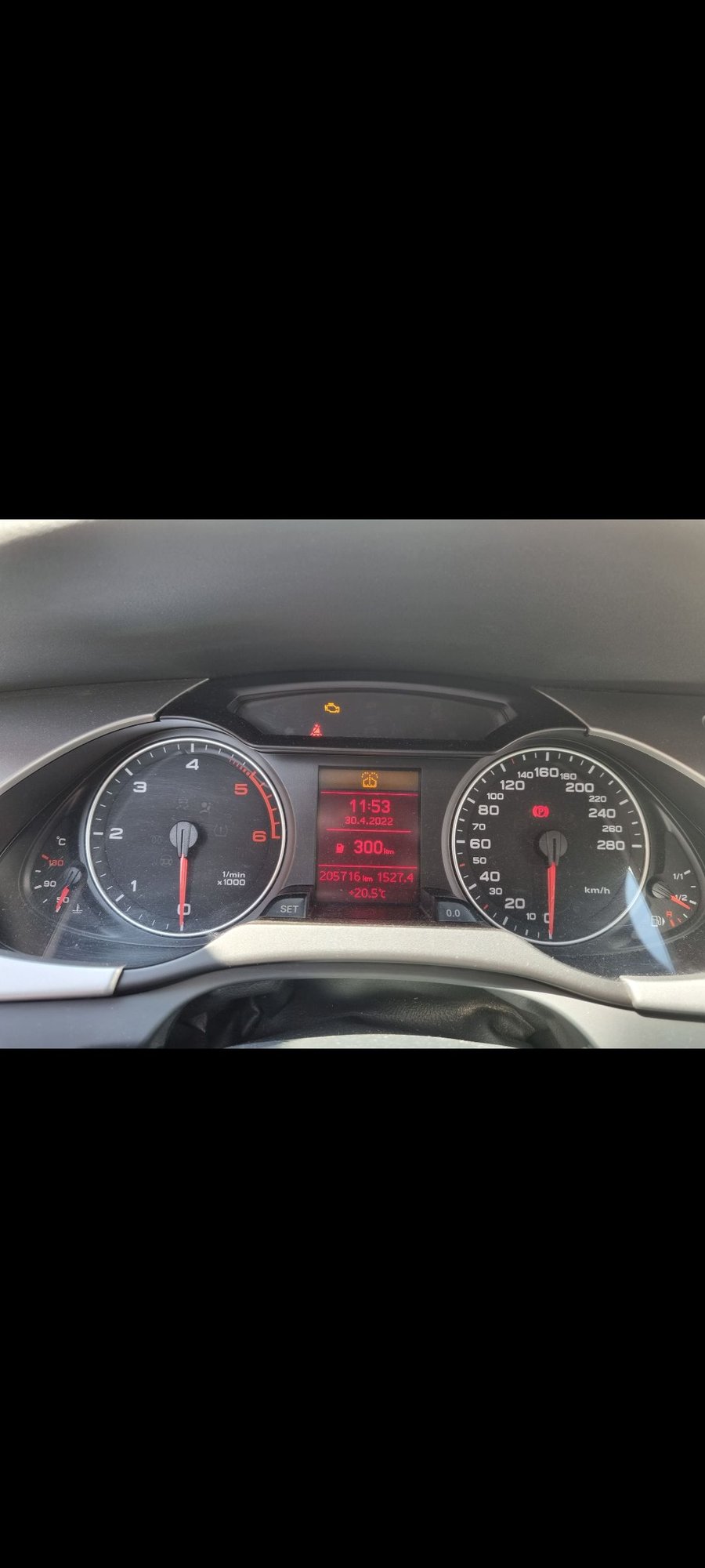 How to replace red dis to color dis? - AudiWorld Forums