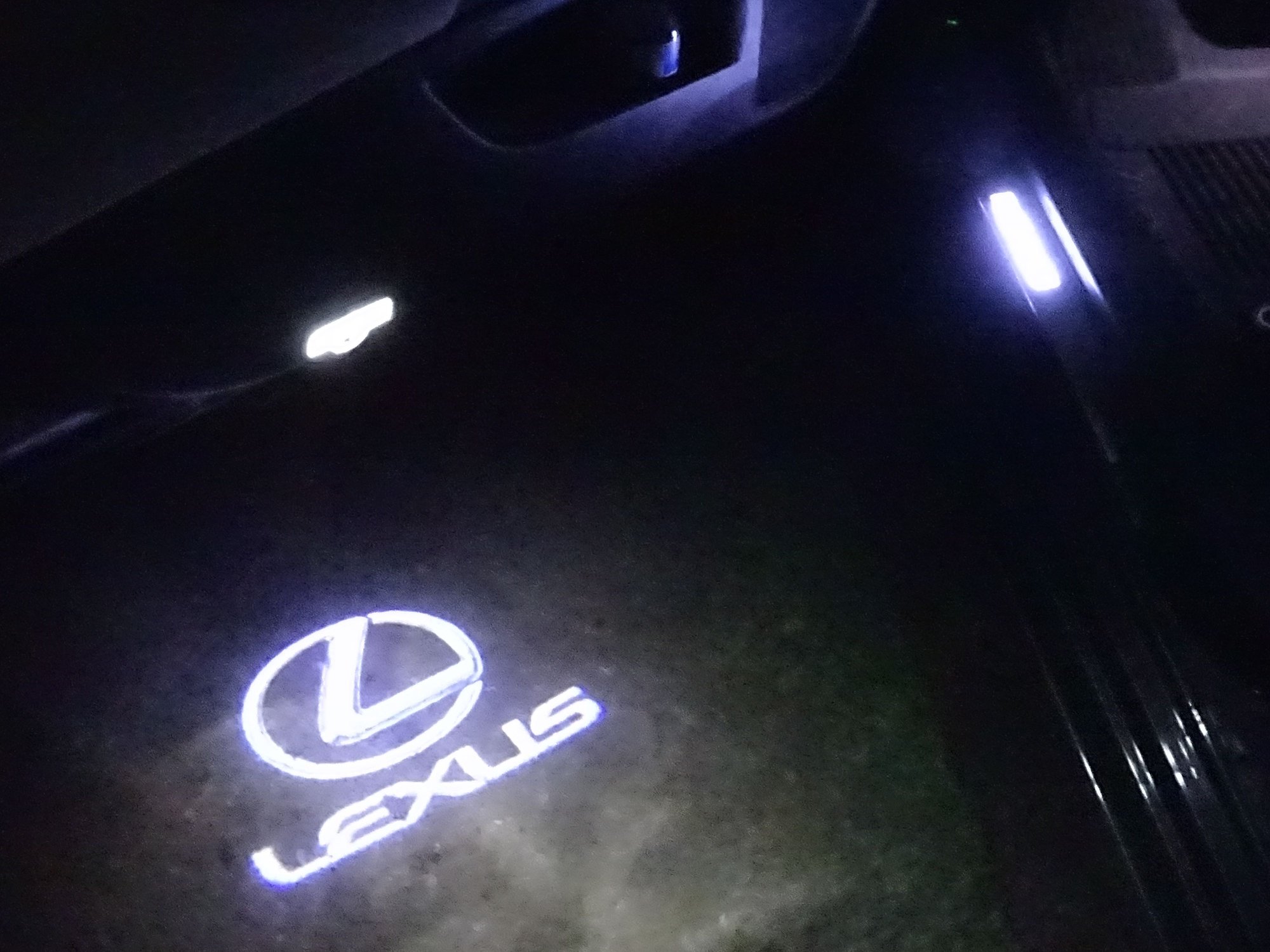 2025 ES350 UL Puddle Lights - ClubLexus - Lexus Forum Discussion
