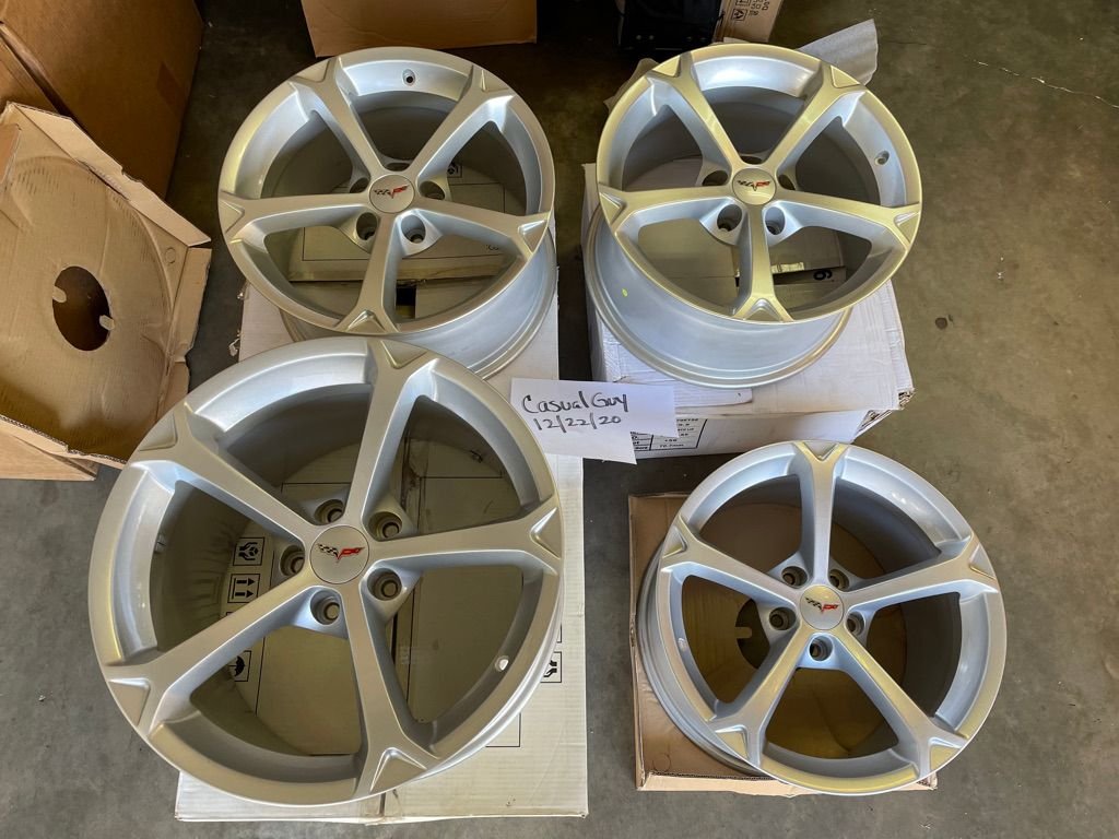 FS (For Sale) Like New OEM C6 Grand Sport Wheels (Silver) with Center ...