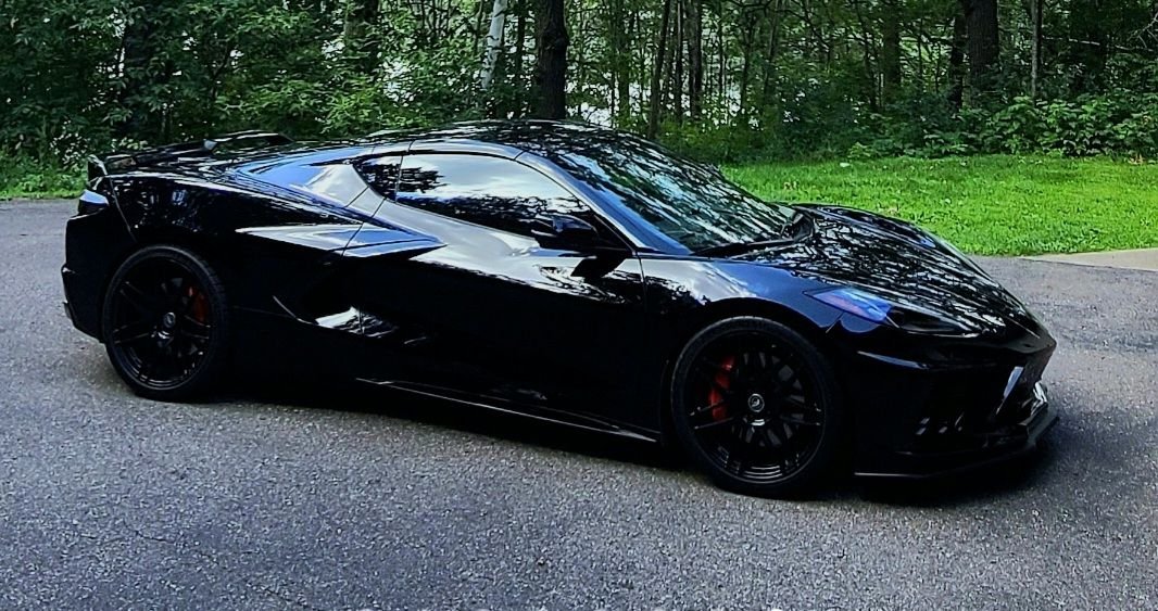 Black painted C8 owners. Can you notice difference in carbon black ...
