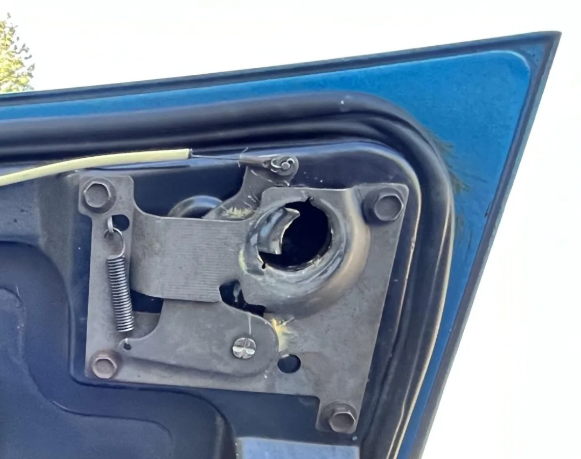 1969 Corvette Passenger Side Hood Release - CorvetteForum - Chevrolet ...