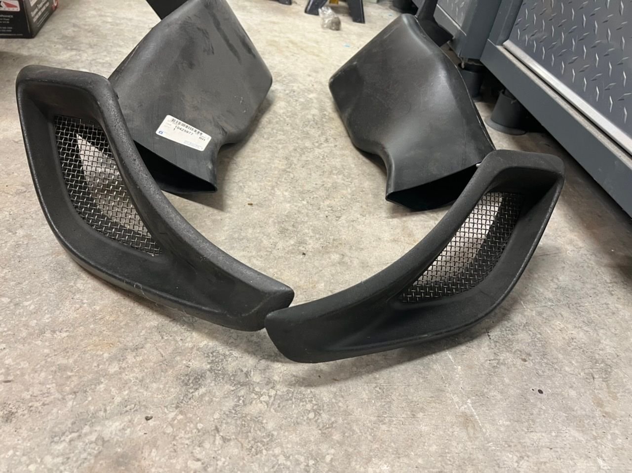 FS (For Sale) C5 Z06 rear Brake ducts and scoops. OEM $300 ...