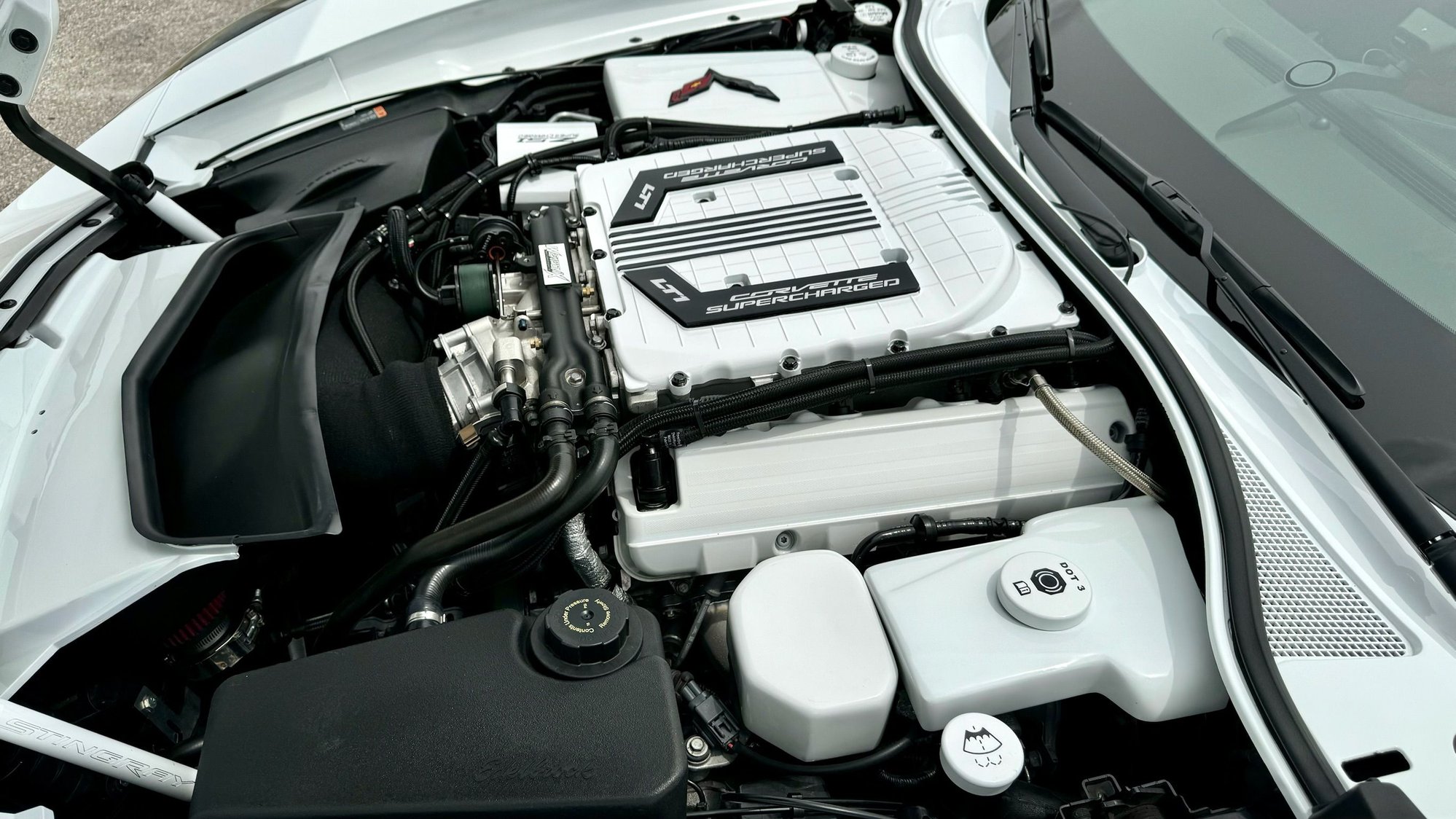 FS (For Sale) 2015 Z51 STINGRAY, 2LT, ARCTIC WHITE, KALAHARI, A8, COUPE ...