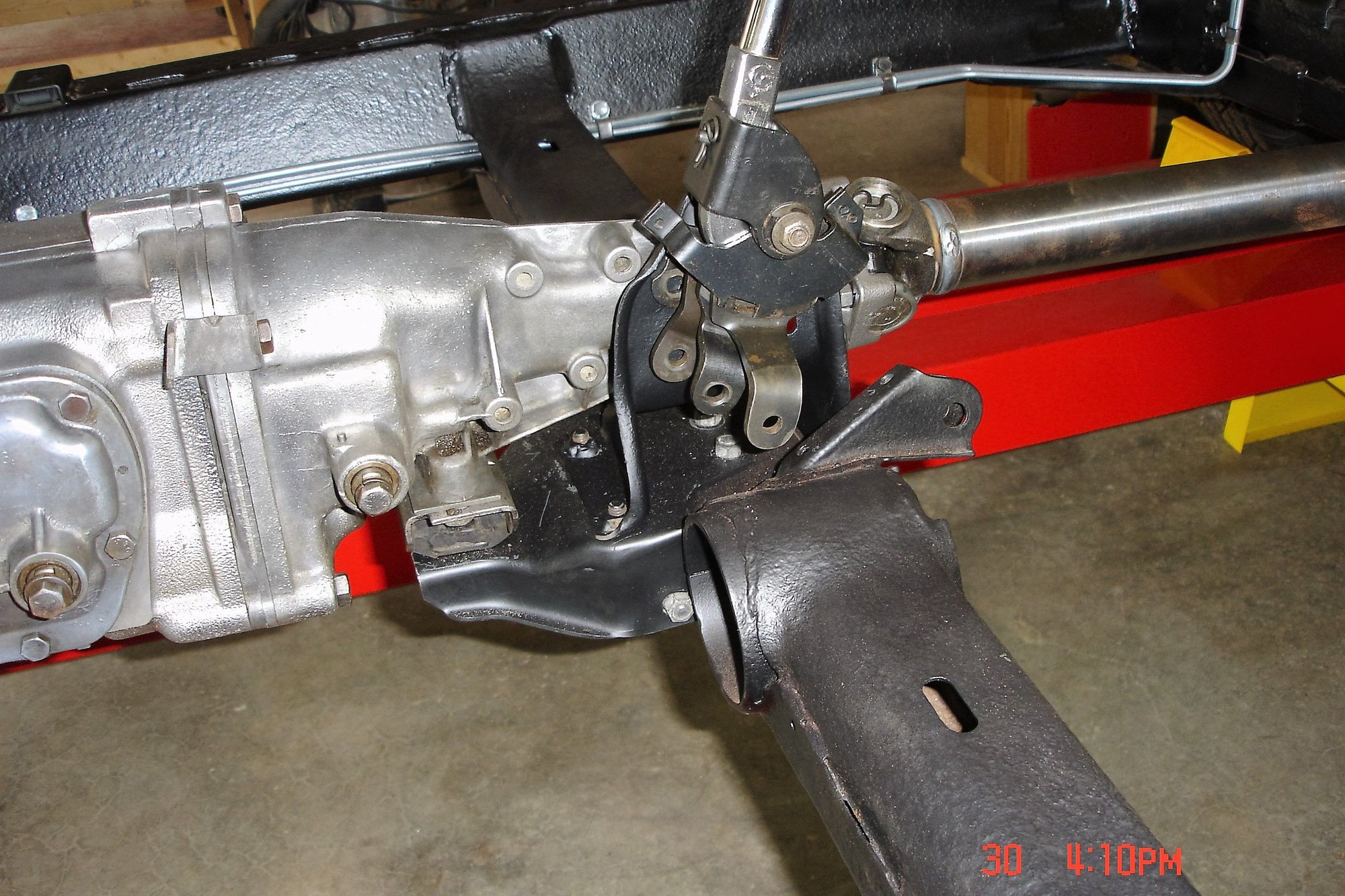 1968 shifter support bracket help - CorvetteForum - Chevrolet Corvette ...