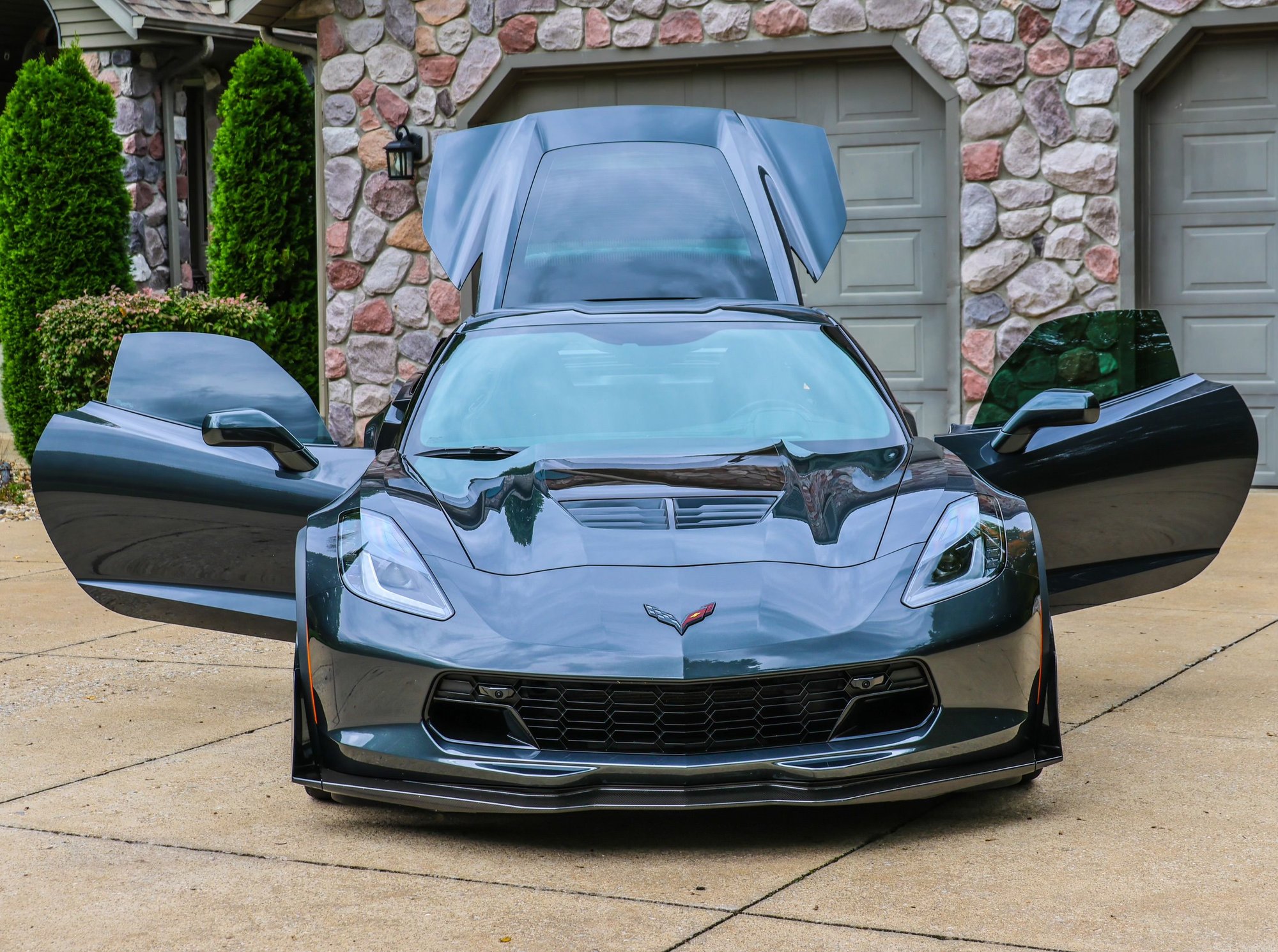 FS (For Sale) 2017 Corvette Z06 3LZ Z07 with Carbon Fiber and Dual Roof ...