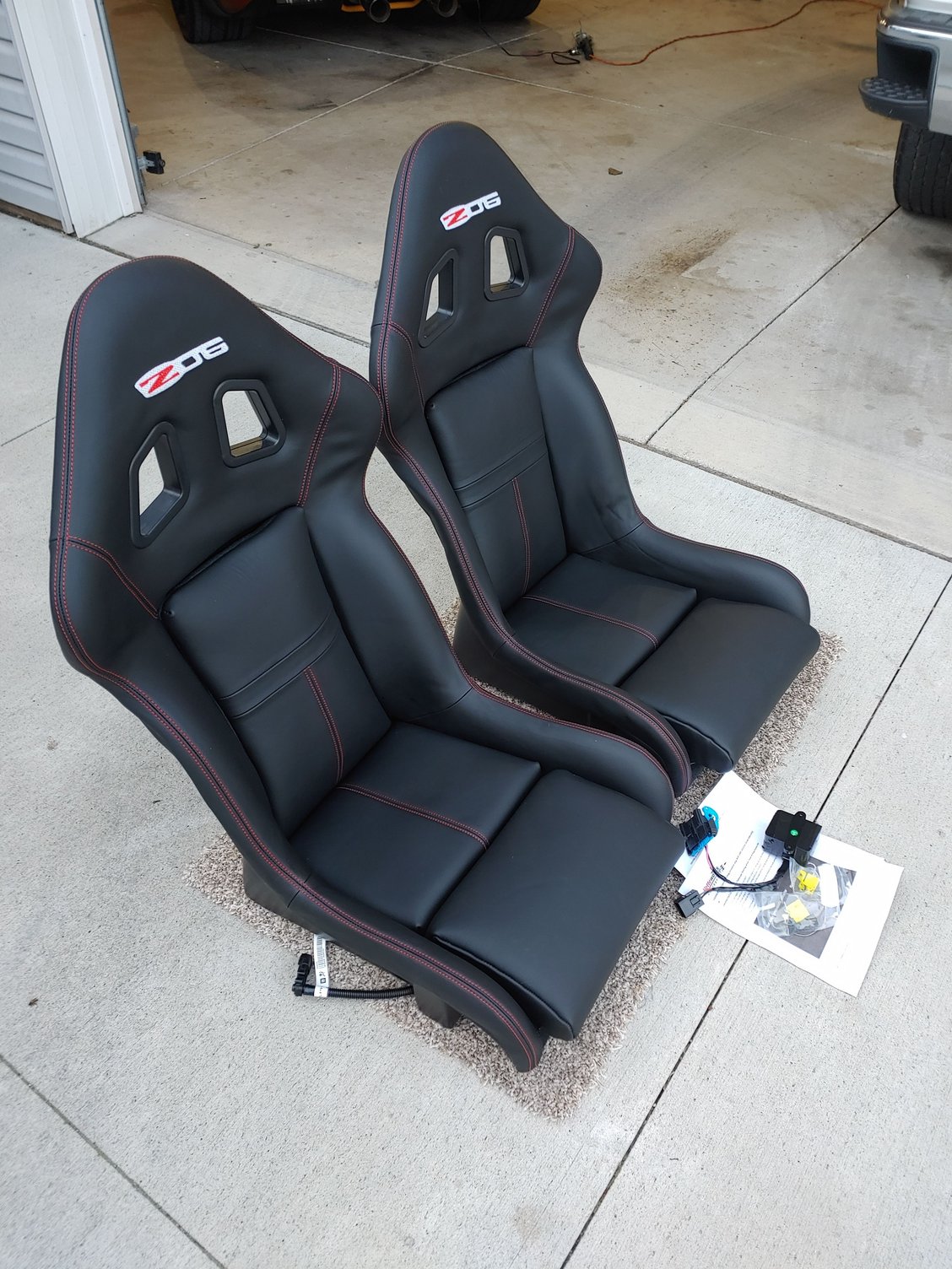 FS (For Sale) New Caravaggio Leather Race Seats - CorvetteForum ...