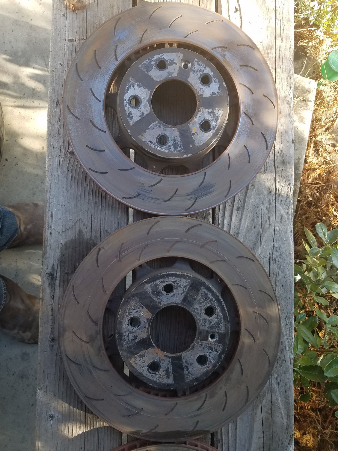 FS (For Sale) OEM C7 Z51 slotted brake rotor set - CorvetteForum ...