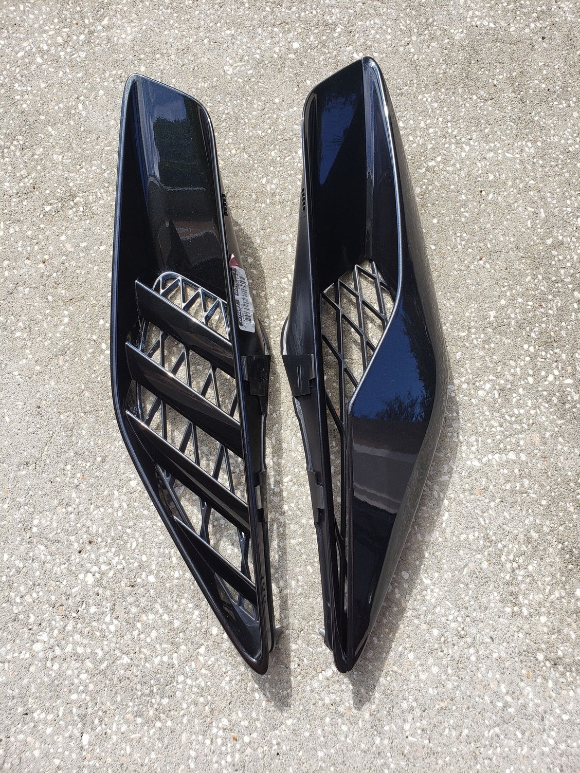 Installed $59 EBAY Z06 quarter panel air scoops today - CorvetteForum ...