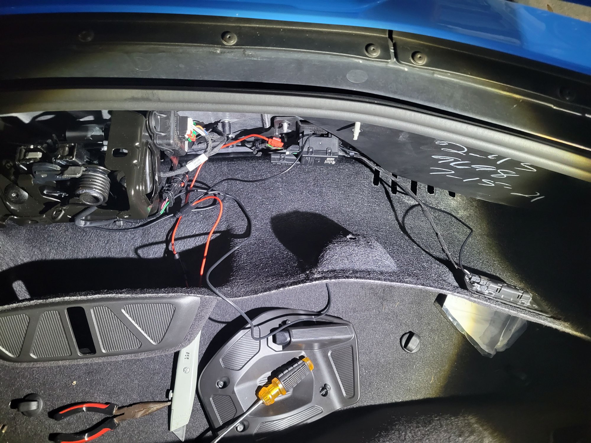 C8 engine bay light DIY - CorvetteForum - Chevrolet Corvette Forum ...