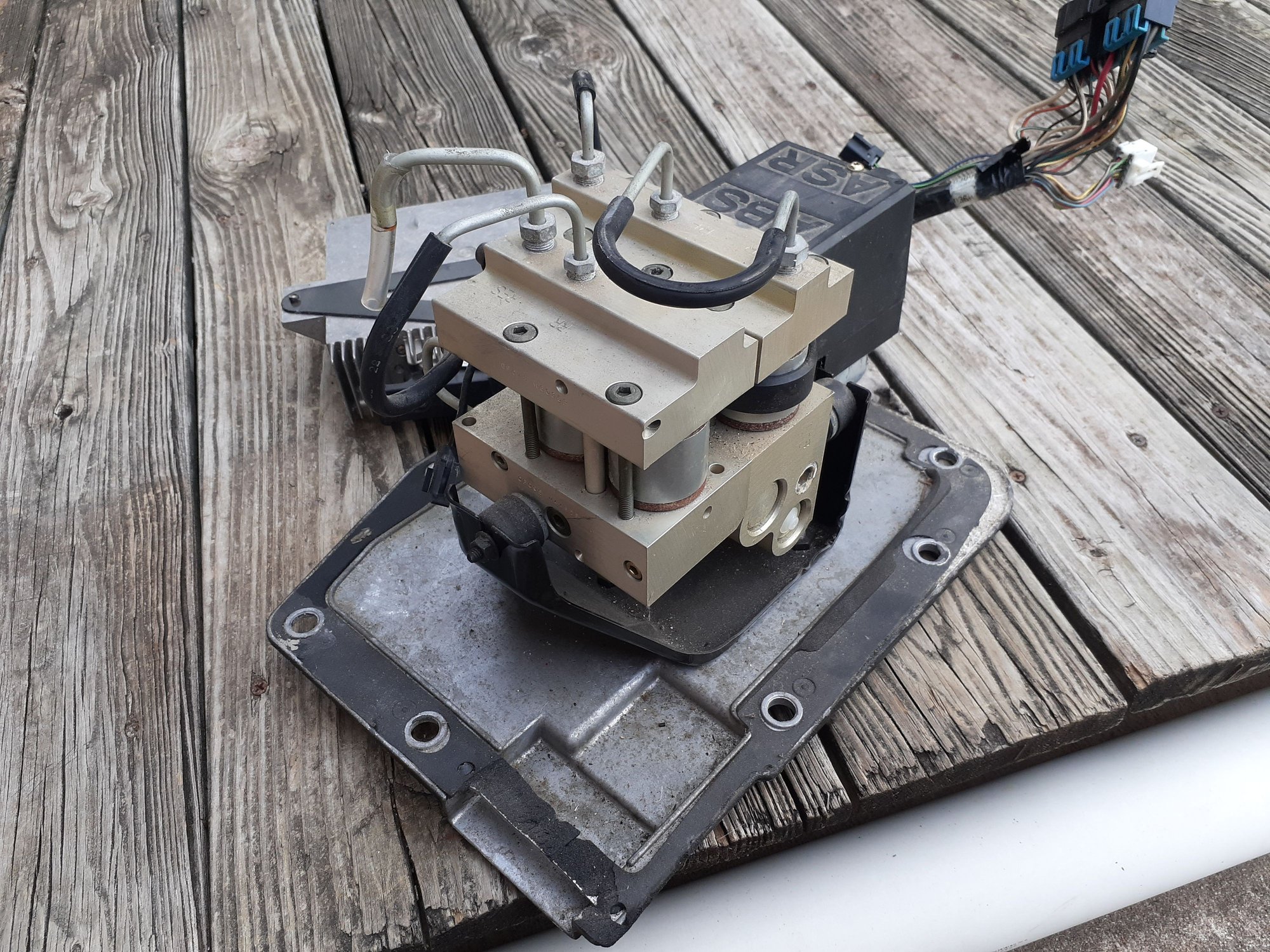 FS (For Sale) 1992 - 1994 ABS ASR System complete wuth module ...