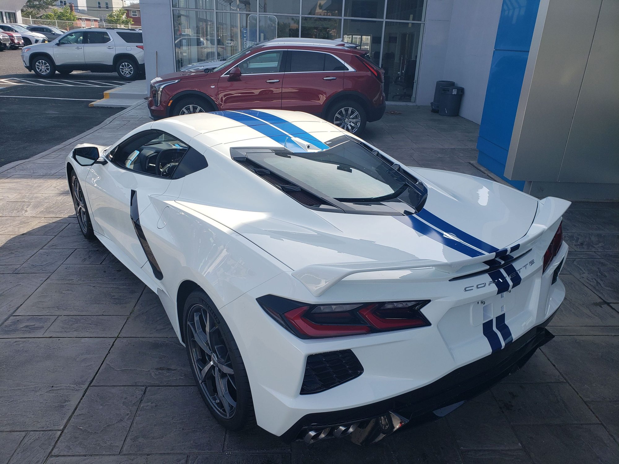 [PICS] Arctic White/Twilight Blue with Custom Stripes - CorvetteForum ...
