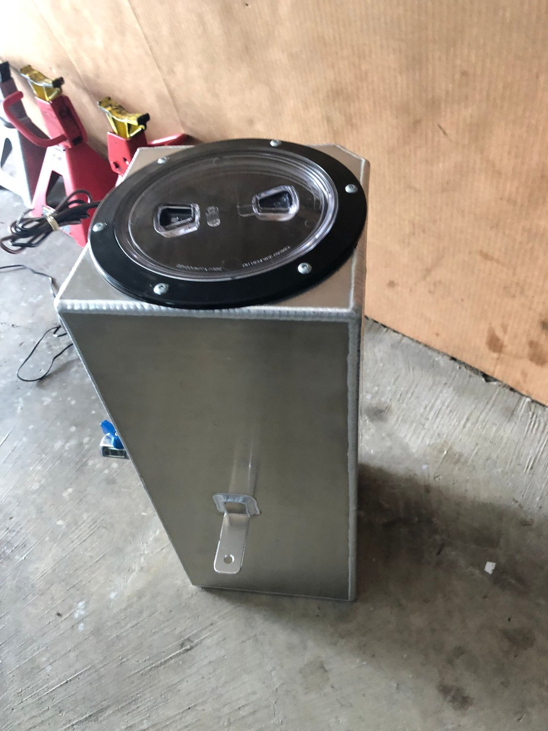 FS (For Sale) PROSPEED C7 Corvette A2W Trunk Ice Tank with Pump ...