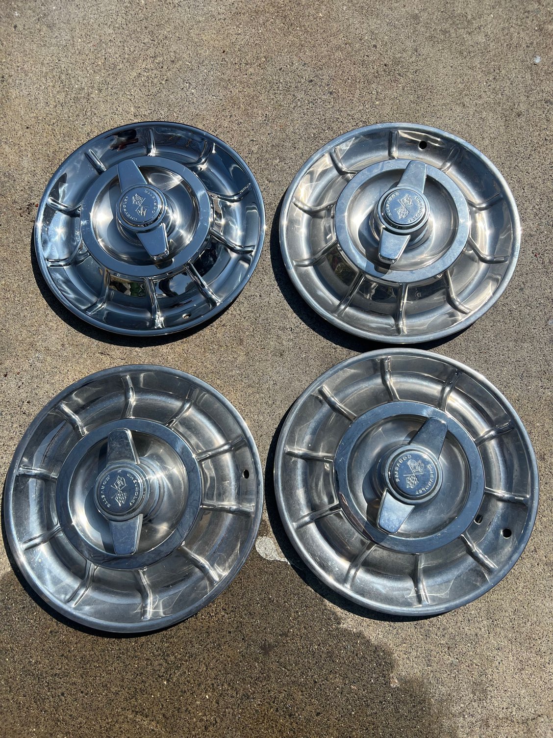 FS (For Sale) 56-58 hubcaps - CorvetteForum - Chevrolet Corvette Forum ...