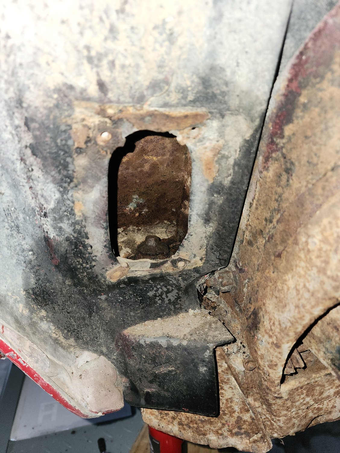 81 Corvette Body Mount #3 Removal - CorvetteForum - Chevrolet Corvette ...