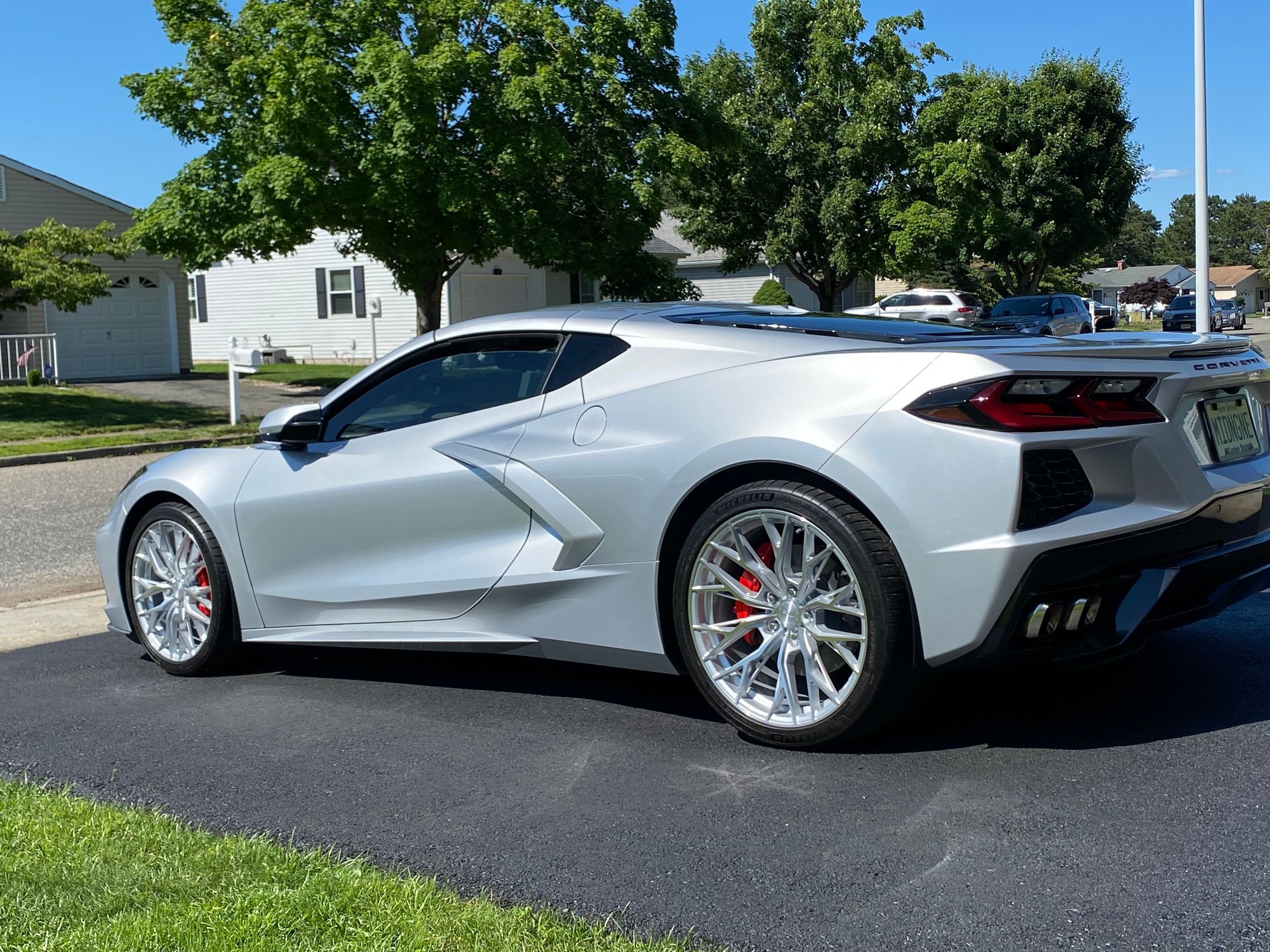 2020 C8 in Blade Silver with cool grey interior 1200 miles 99k2LT non ...