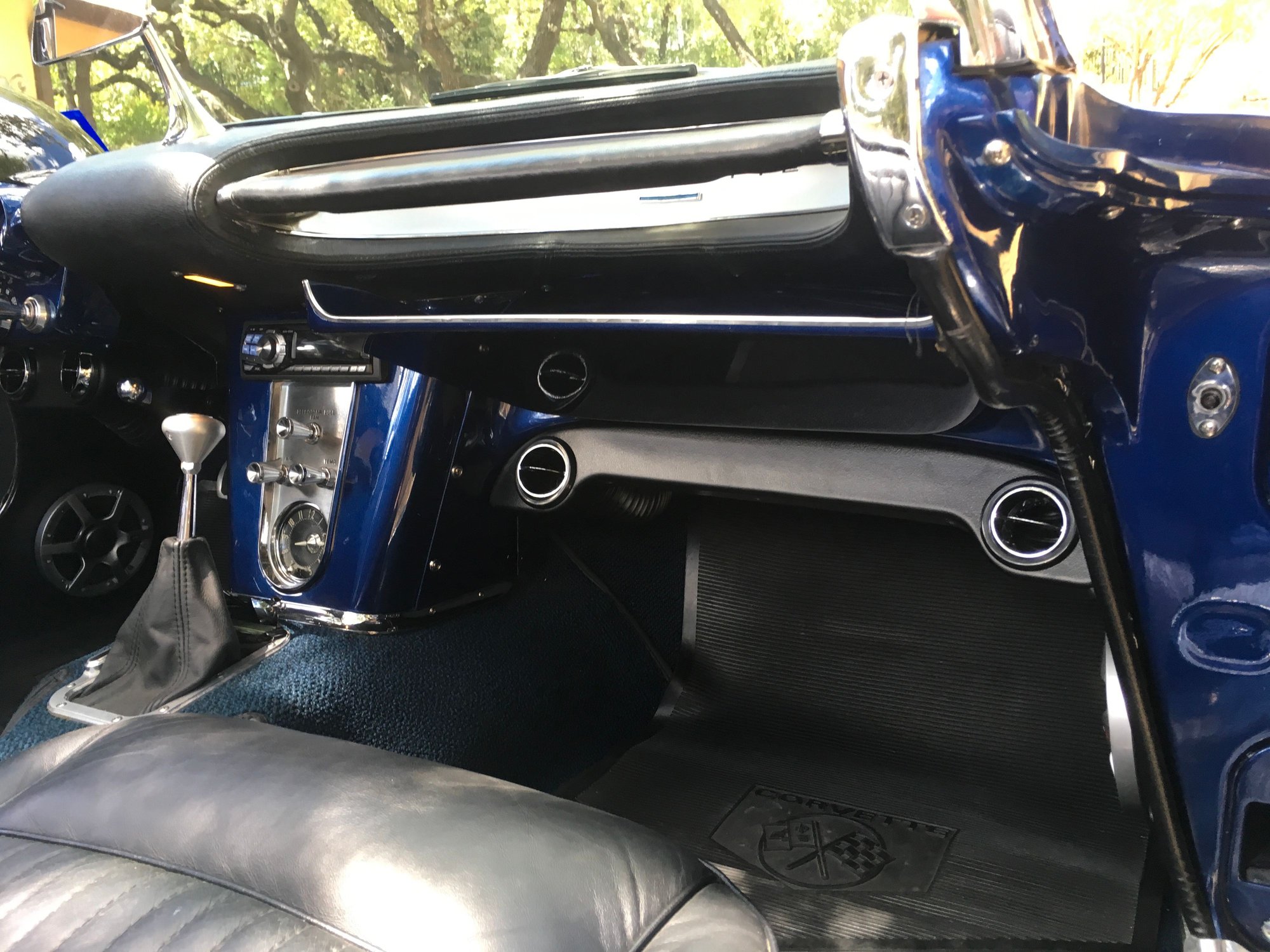 Restomod dash & stereo - CorvetteForum - Chevrolet Corvette Forum ...