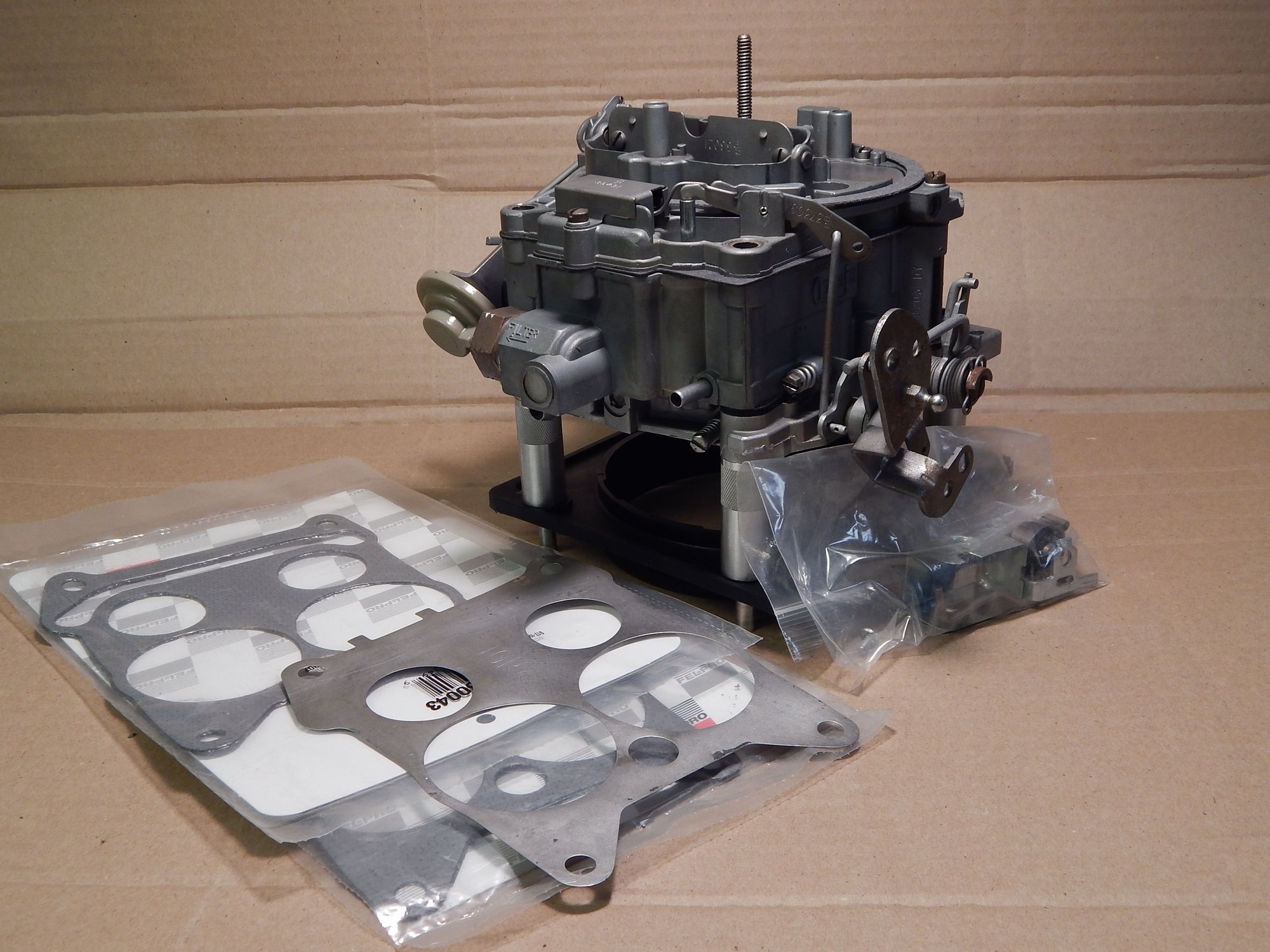 FS (For Sale) 1969 SB Chevy 186 heads, 9203 Q-Jet, intake package ...