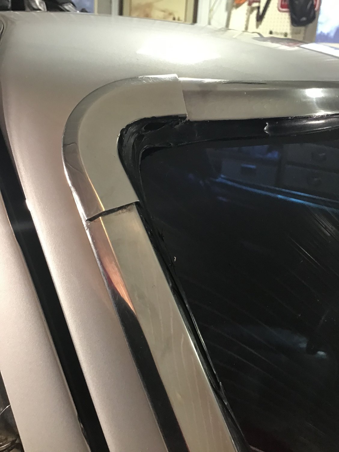 Windshield trim separation - CorvetteForum - Chevrolet Corvette Forum ...
