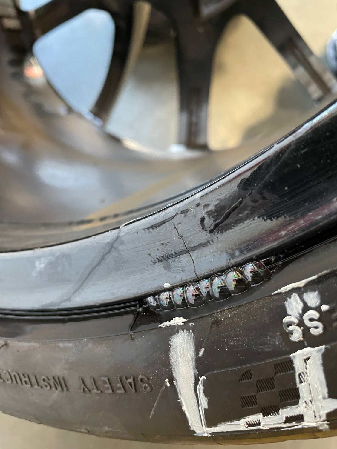 C7 Cracked Wheel club - CorvetteForum - Chevrolet Corvette Forum Discussion