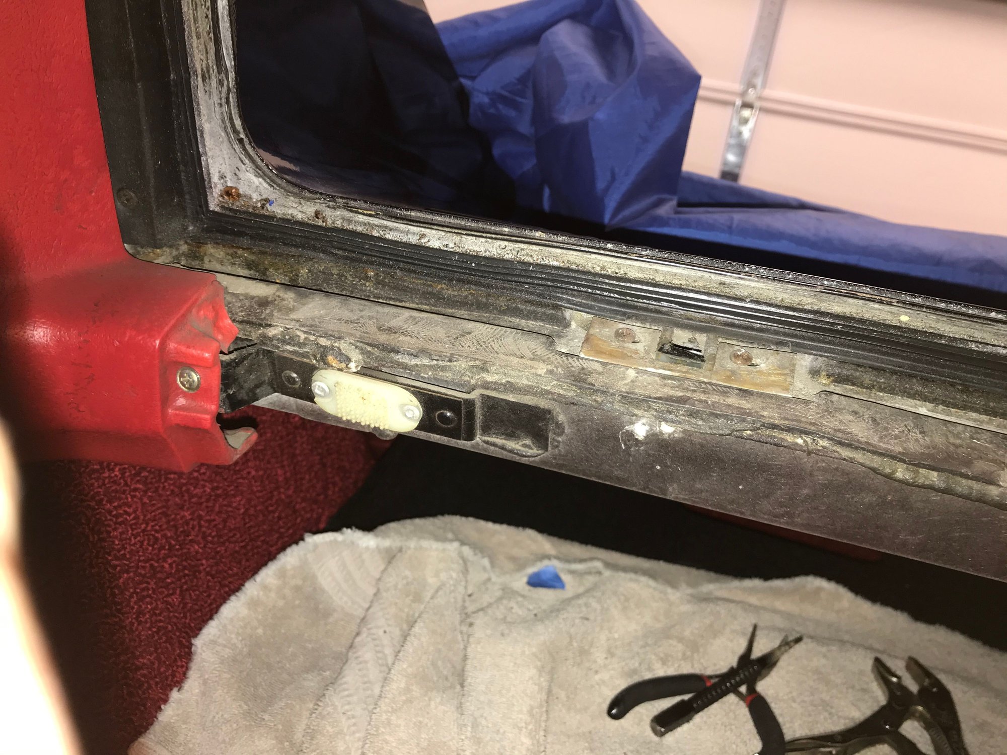 69 Rear Window Coupe - lower trim repair - CorvetteForum - Chevrolet ...