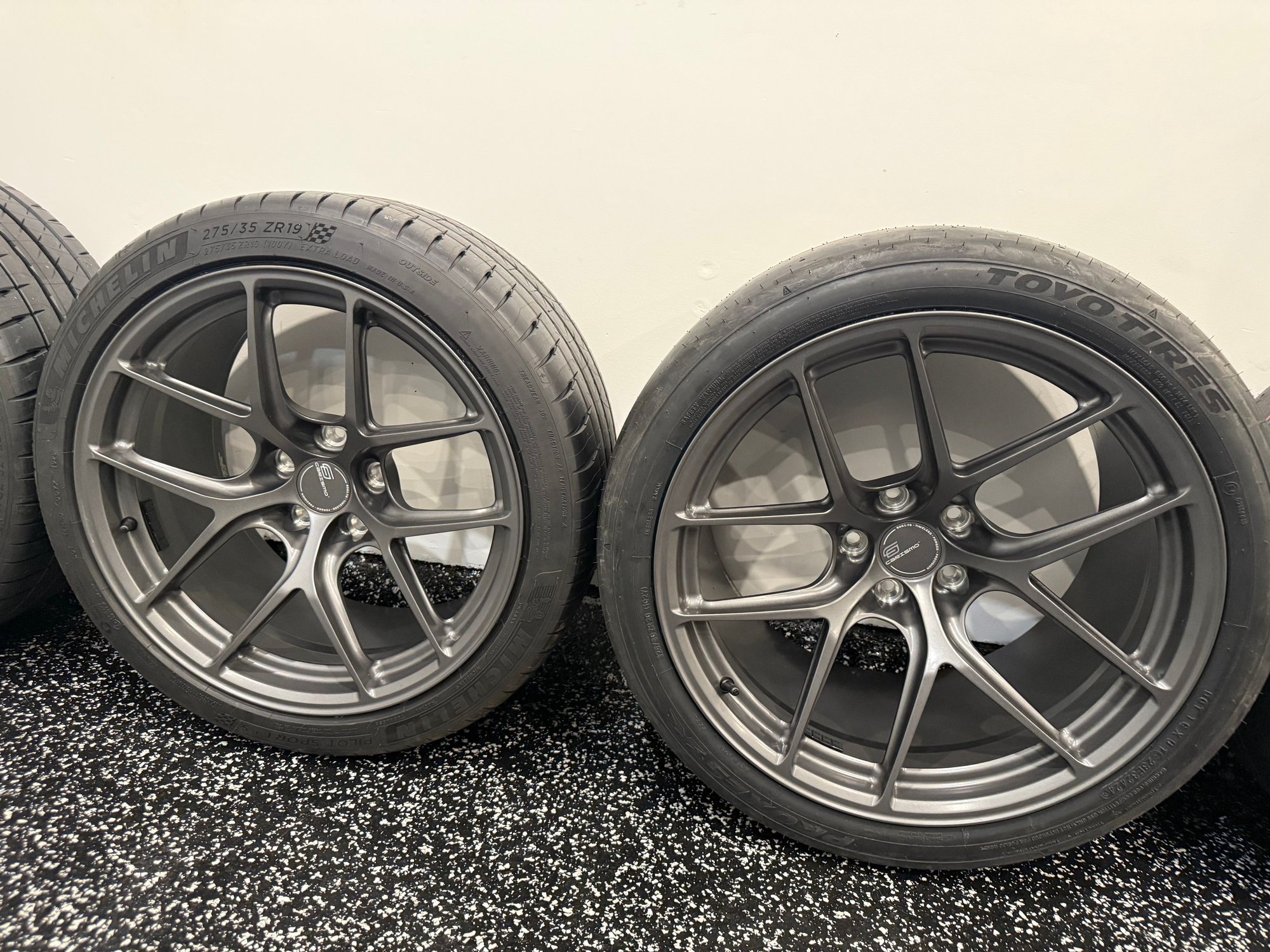 FS (For Sale) C8 20/19 staggers set rims and tires for sale NY/NJ ...