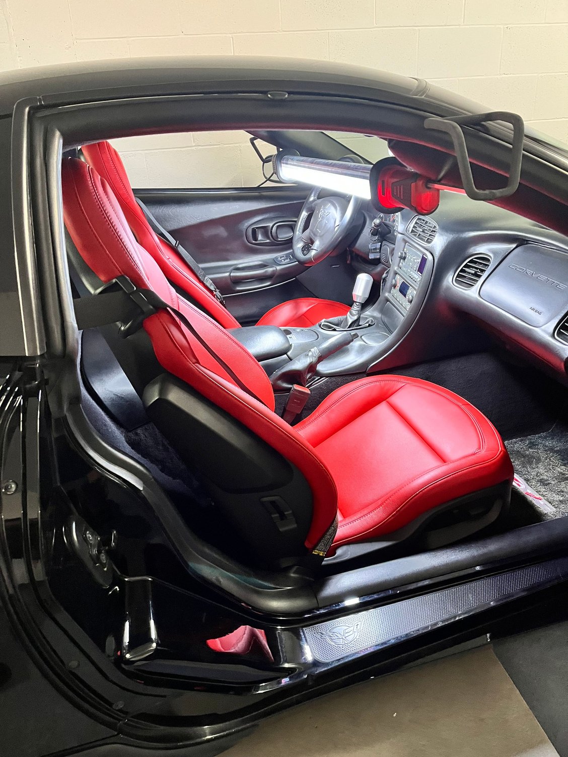 Z06 C7 seats installed - CorvetteForum - Chevrolet Corvette Forum ...