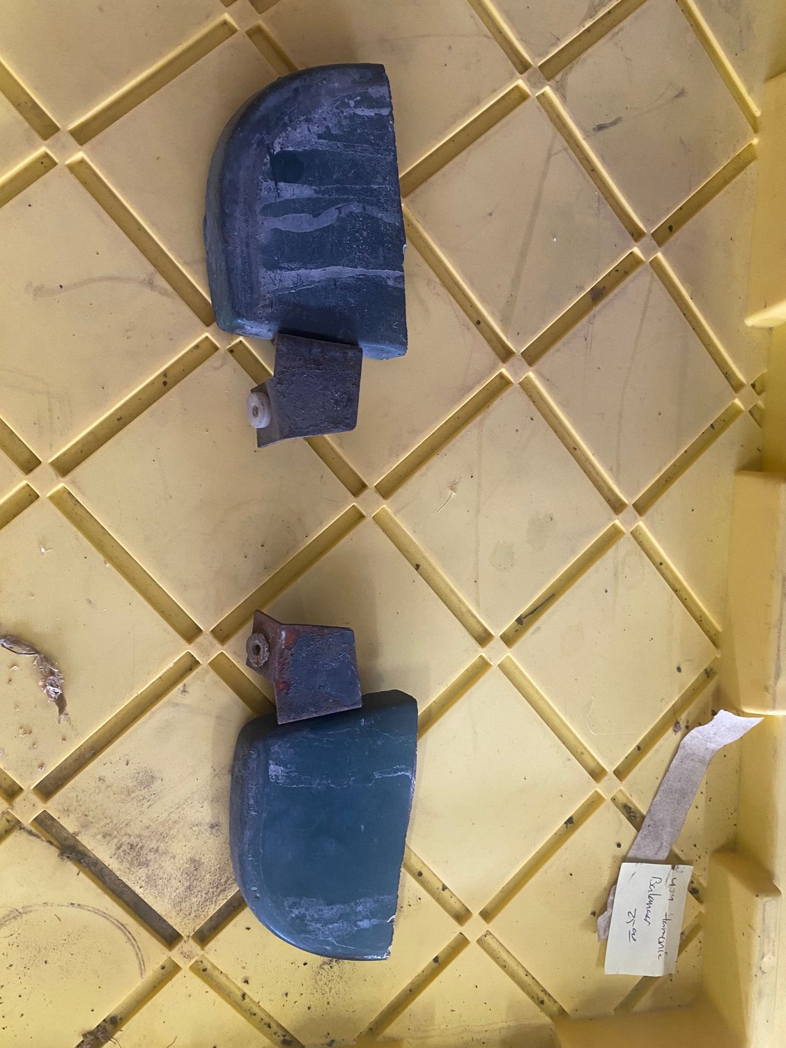 WTB (Want To Buy) Fender tips repair - CorvetteForum - Chevrolet ...