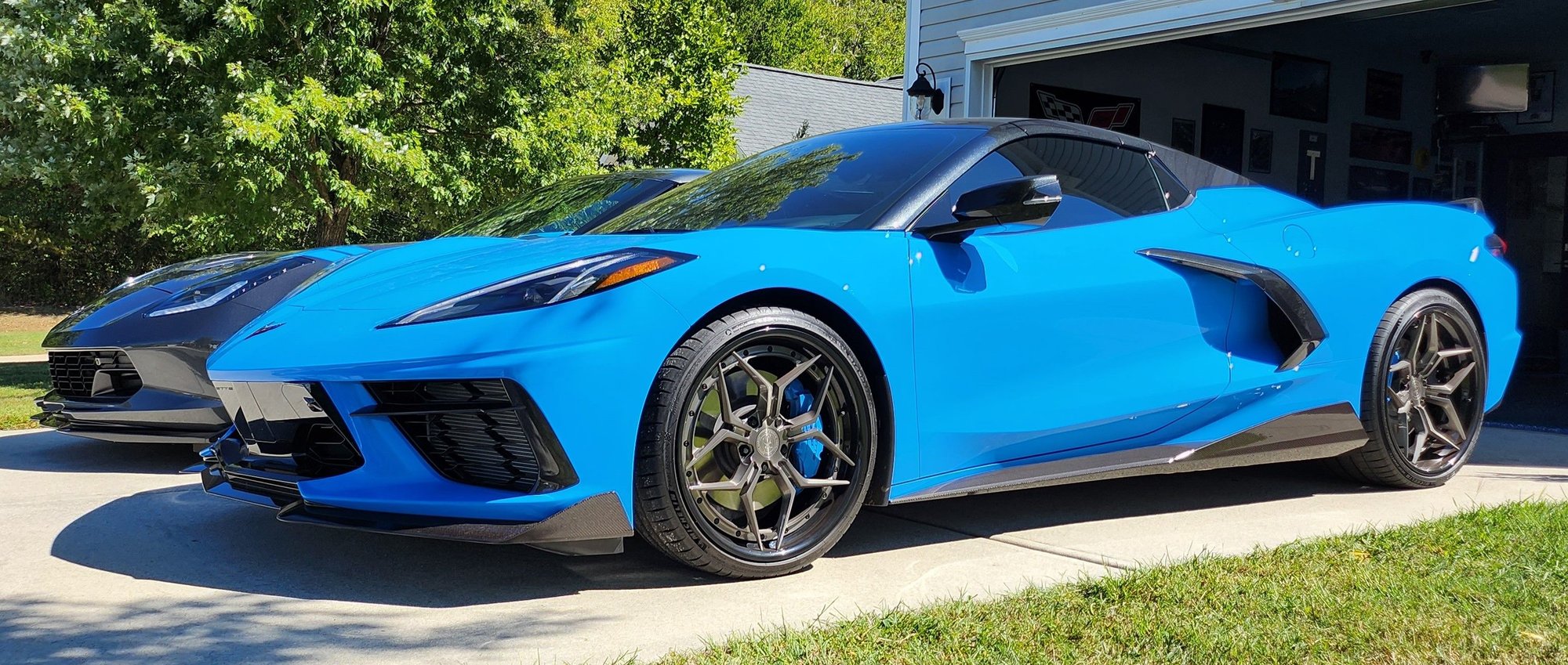 Rapid Blue C8 with Bronze wheels? - CorvetteForum - Chevrolet Corvette ...