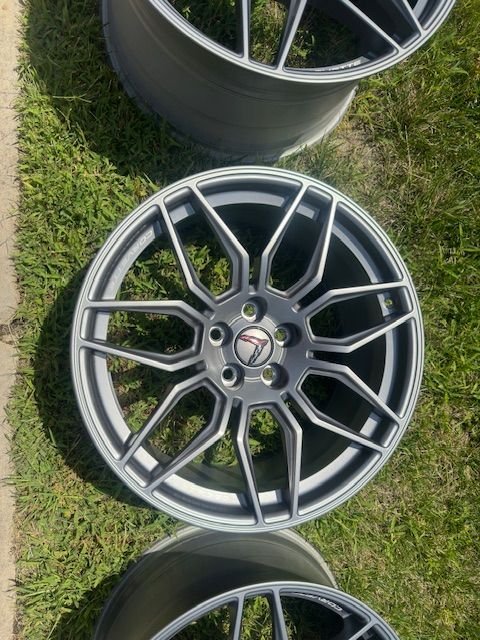 FS (For Sale) Titanium Satin Z06 Wheels - CorvetteForum - Chevrolet ...