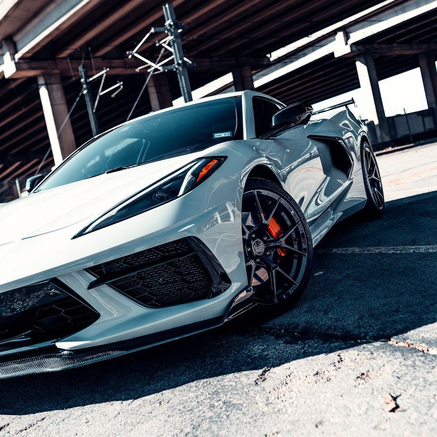 Arctic White Corvette C8 - Forgedlite MC5 19/20 Photoshoot ...