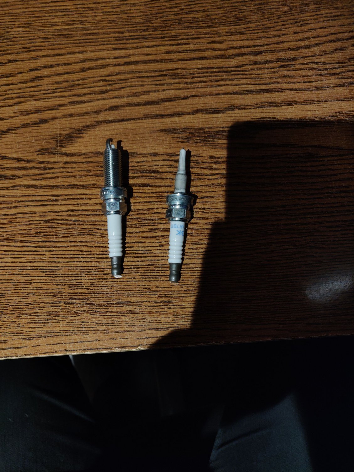 Extracting broken spark plug shell from engine: urgent - DoItYourself ...