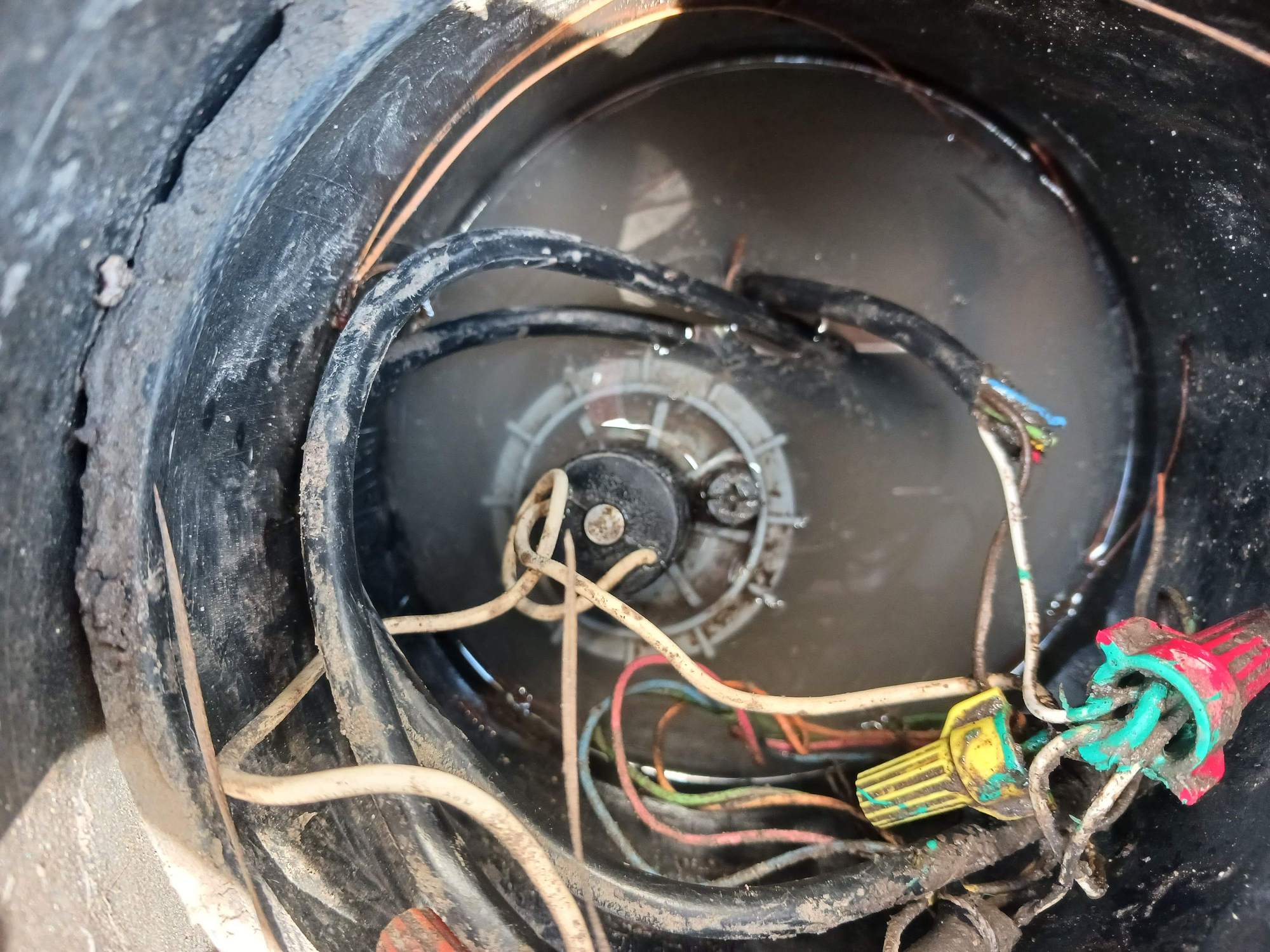 Richdel irrigation valve leaking - then won't close - DoItYourself.com ...