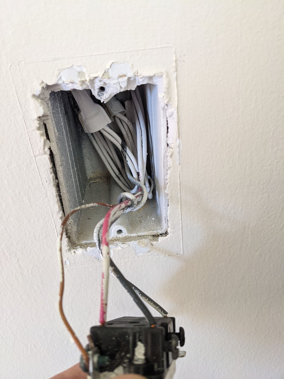 Rewiring switched outlet to ceiling light - DoItYourself.com Community Forums